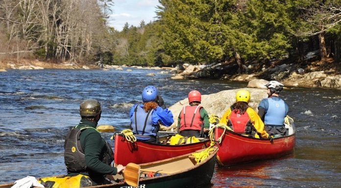 6 Pro Tips For Canoeing In Waves And Swells - Paddling Magazine