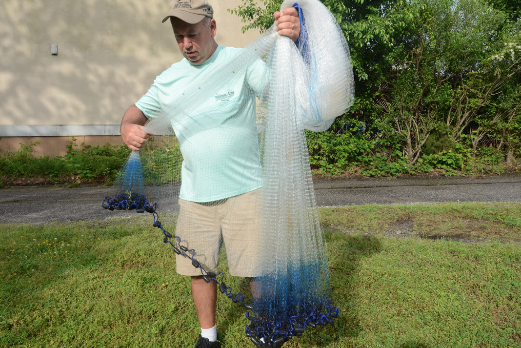 How To Throw A Cast Net In 6 Easy Steps | Kayak Angler