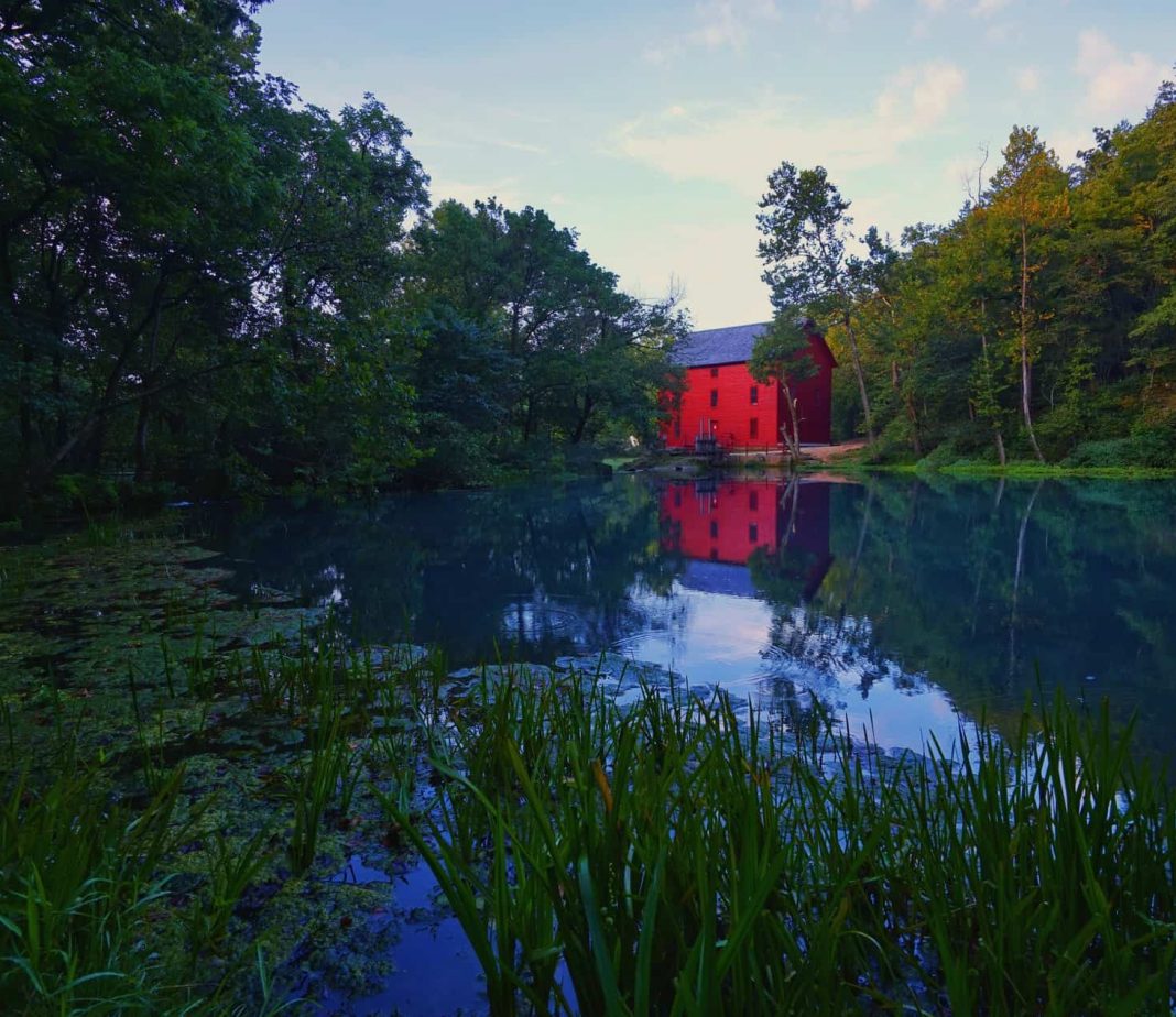 5 Unforgettable Float Trips In The Heart Of Missouri - Paddling Magazine