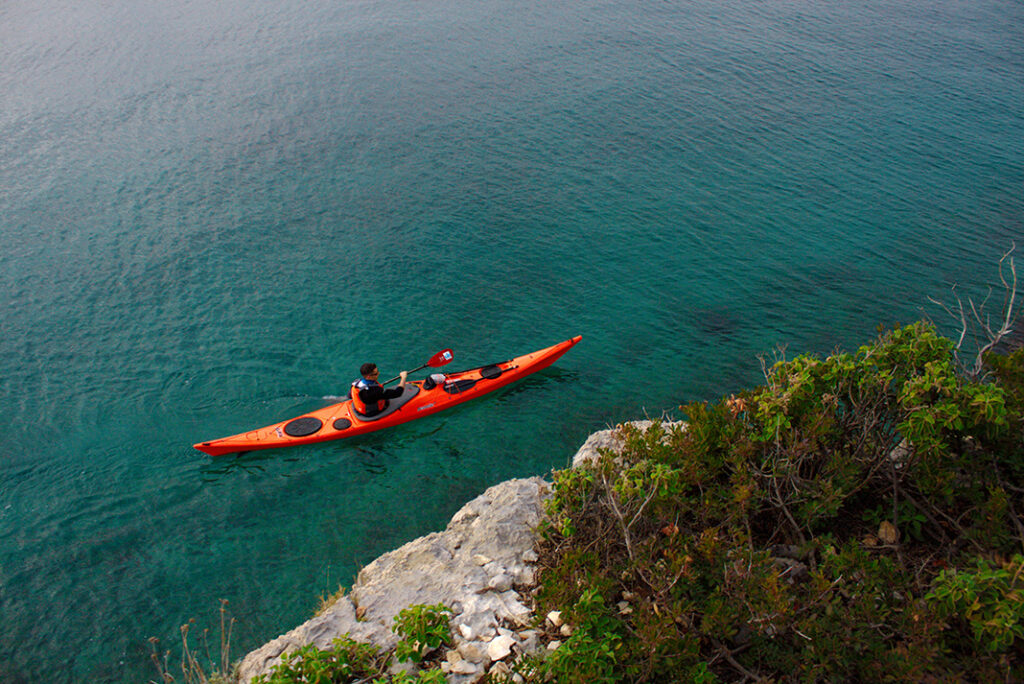 Recreational Kayak Review: Perception Tribe 9.5 - Paddling Magazine