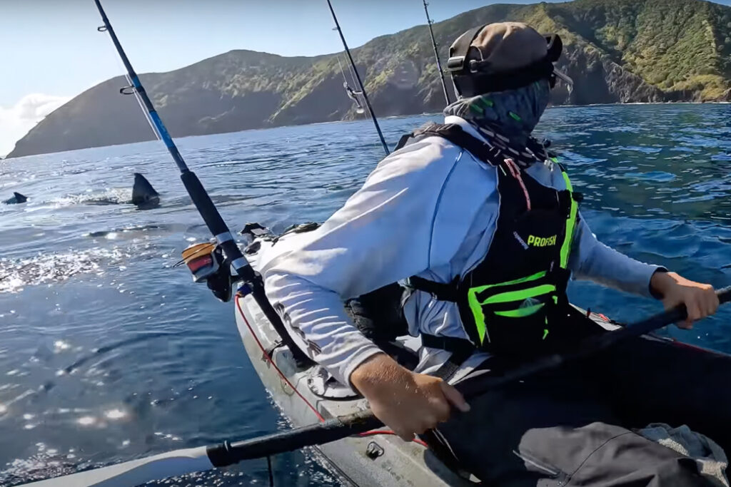 Solo Kayak Angler Hunted By Shark In New Zealand (Video) | Kayak Angler